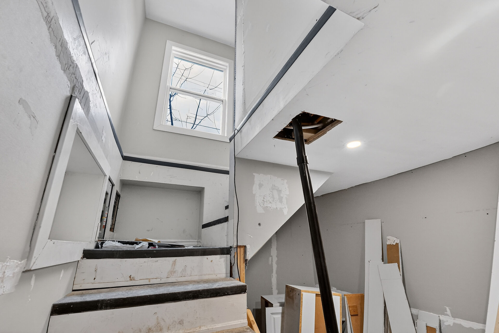 49 Allan Avenue, Hamilton, Ontario – For Sale $439,900. Property listed ...